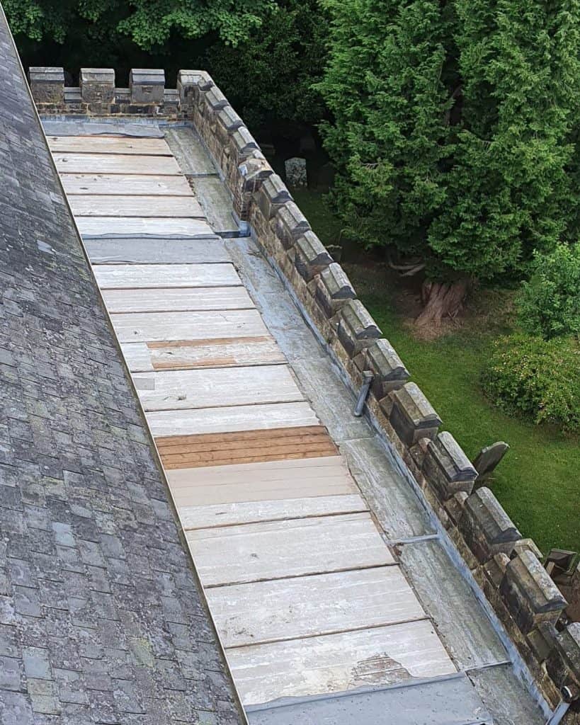 Sussex News - Lead stolen from 18th century church in Frant